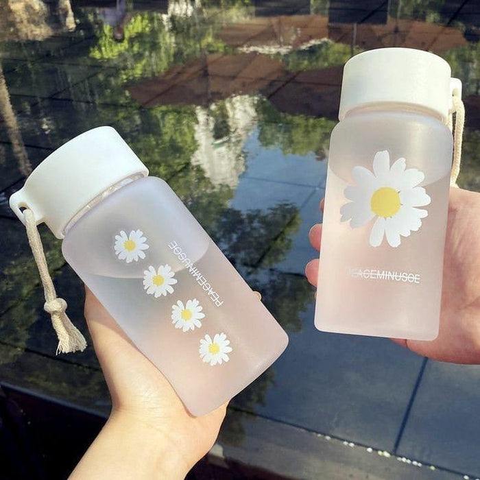 Daisy Water Bottle – Botella Flaske